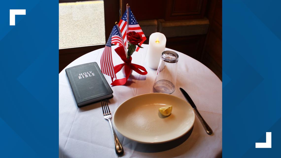 Drake's honors fallen heroes with 'Missing Man Table' tribute ...