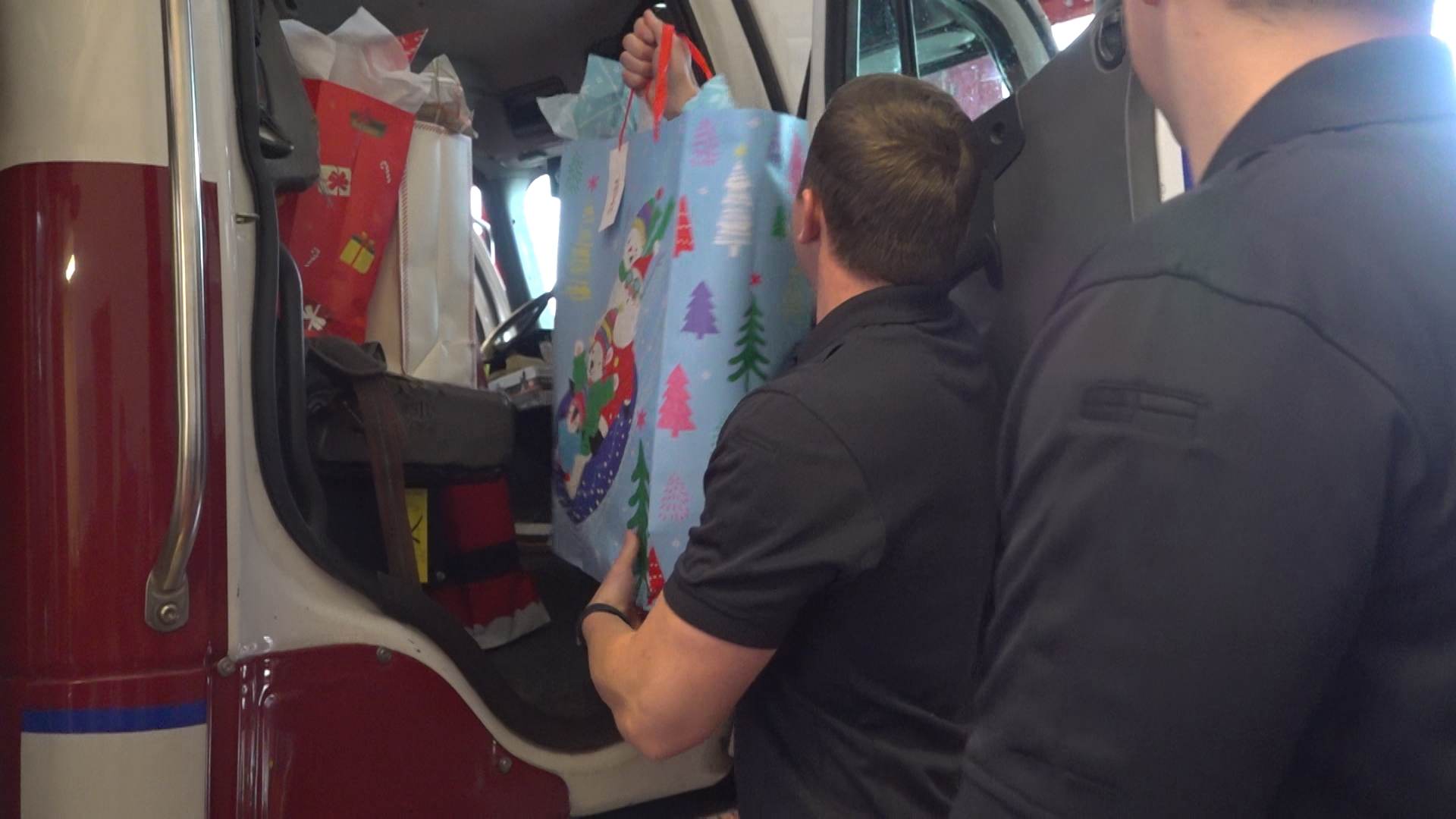 Decatur community partners surprise family in need | rocketcitynow.com