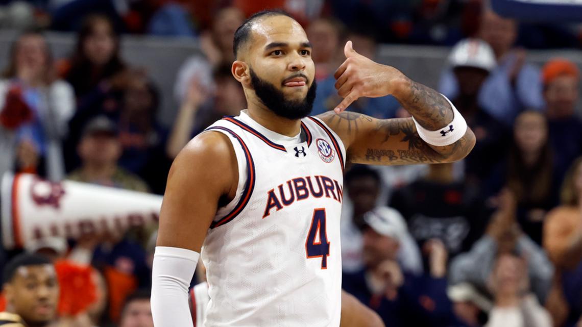 Auburn’s Johni Broome named Sporting News national college player of ...