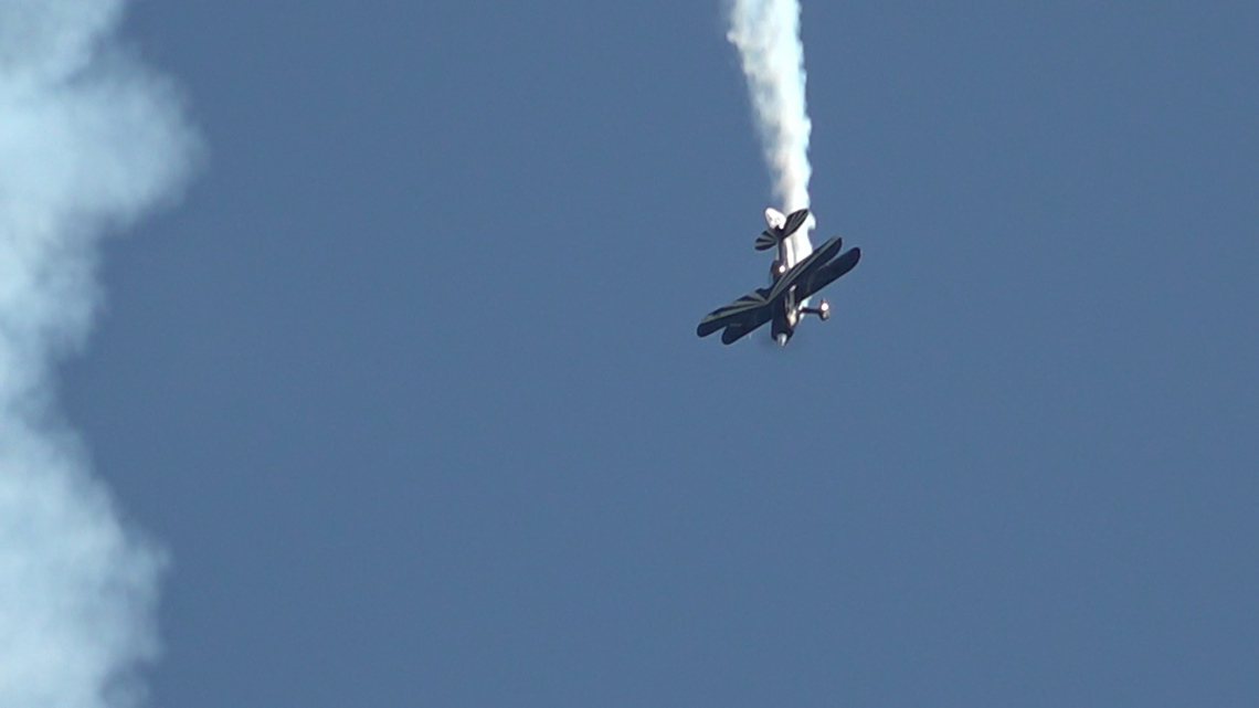 Thousands gather for North Alabama Airfest as stunt pilots take to the ...