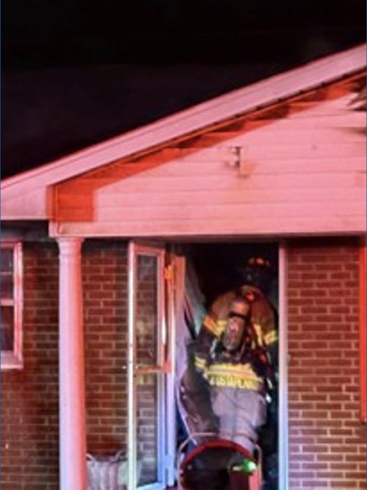Two safe after fire burns home on Mauldin Avenue in Florence ...