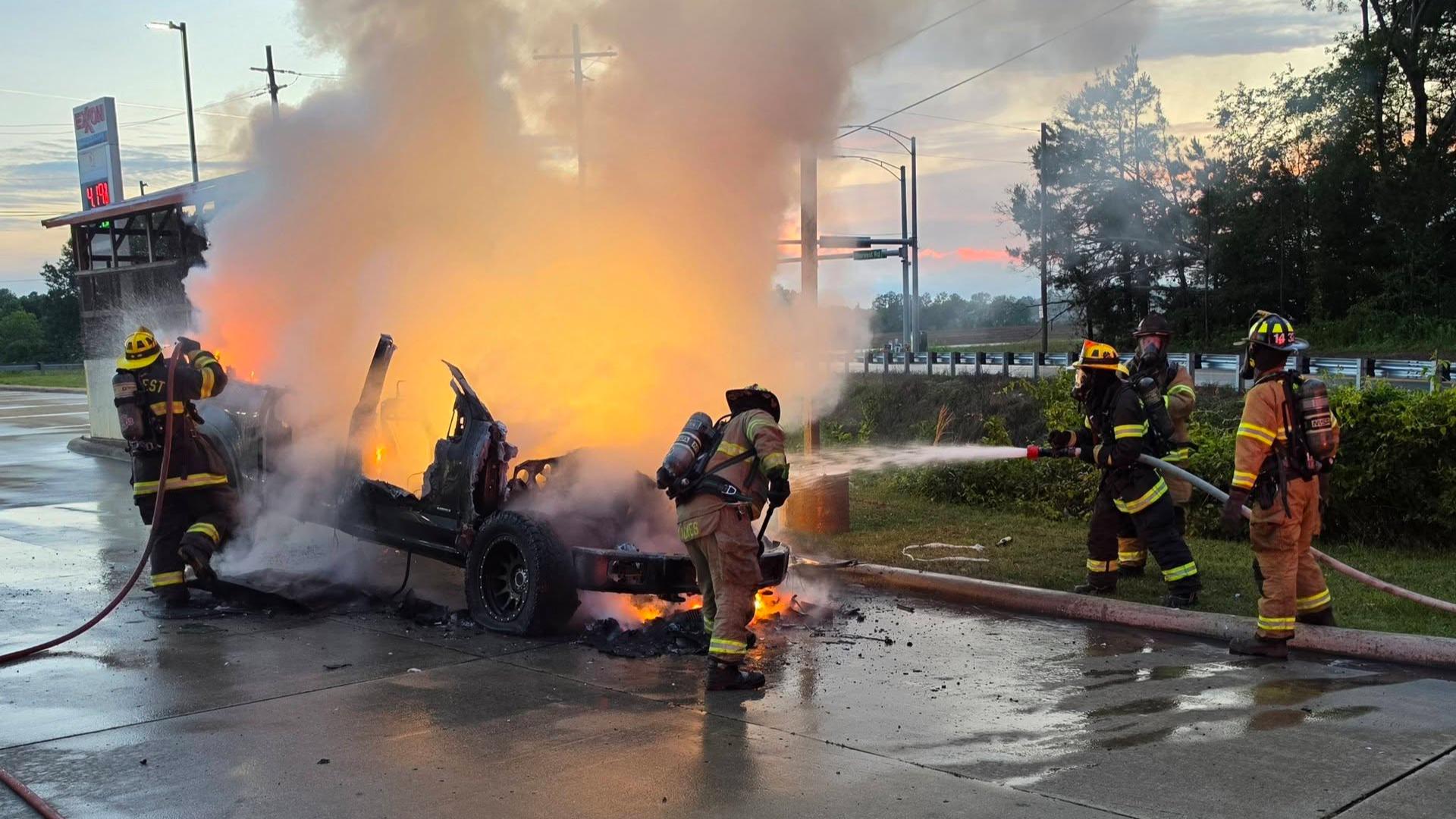Firefighters contain vehicle fire at Harvest gas station ...