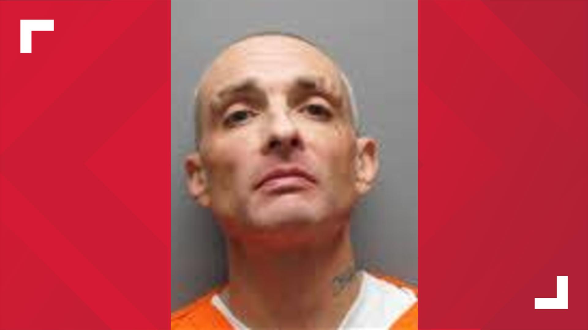 Scottsboro man arrested after foot chase; faces drug and theft charges ...