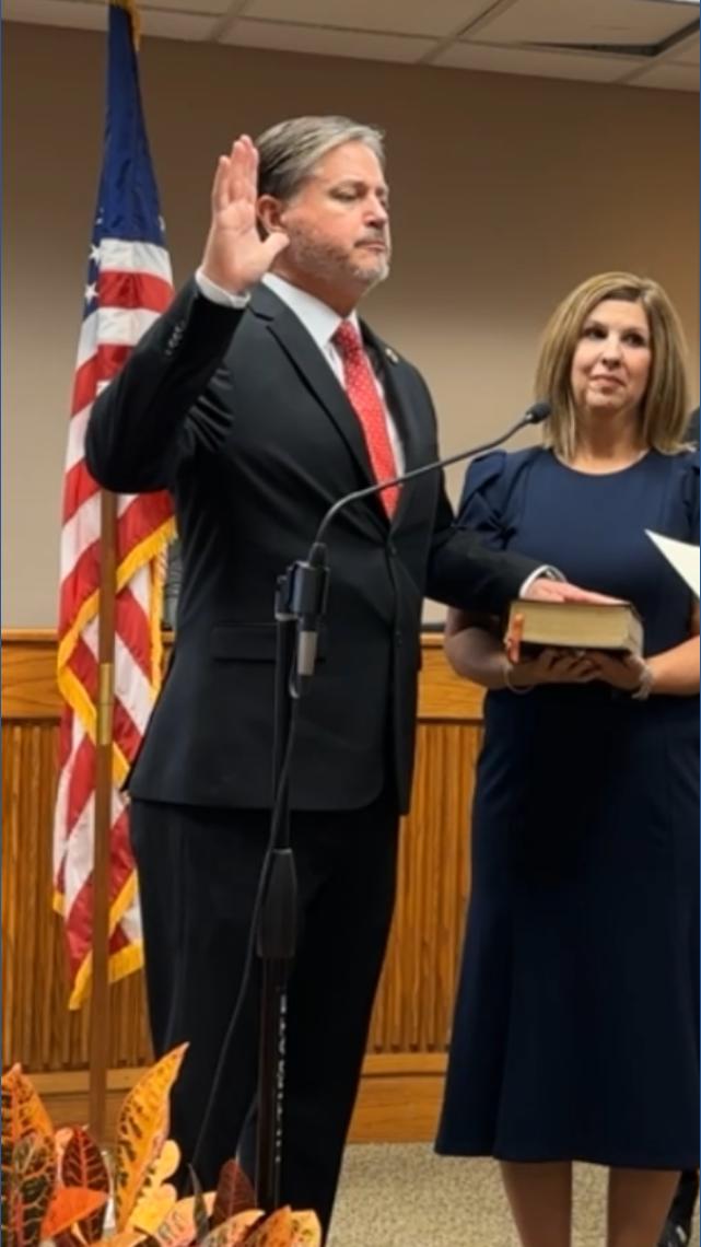 Florence swears in new mayor and city council members | rocketcitynow.com