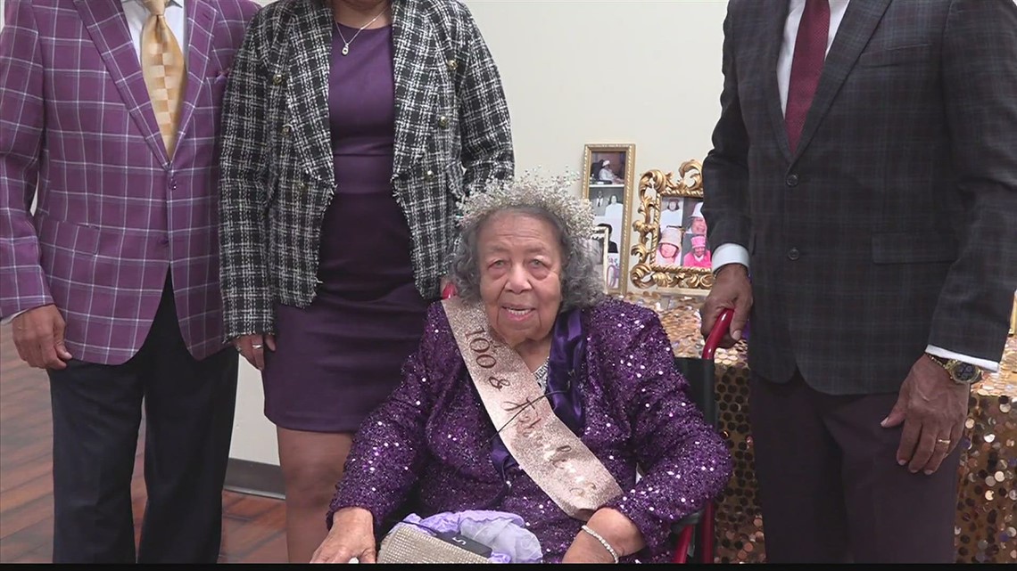 Happy 100th birthday, Willie Mae Draper! | rocketcitynow.com