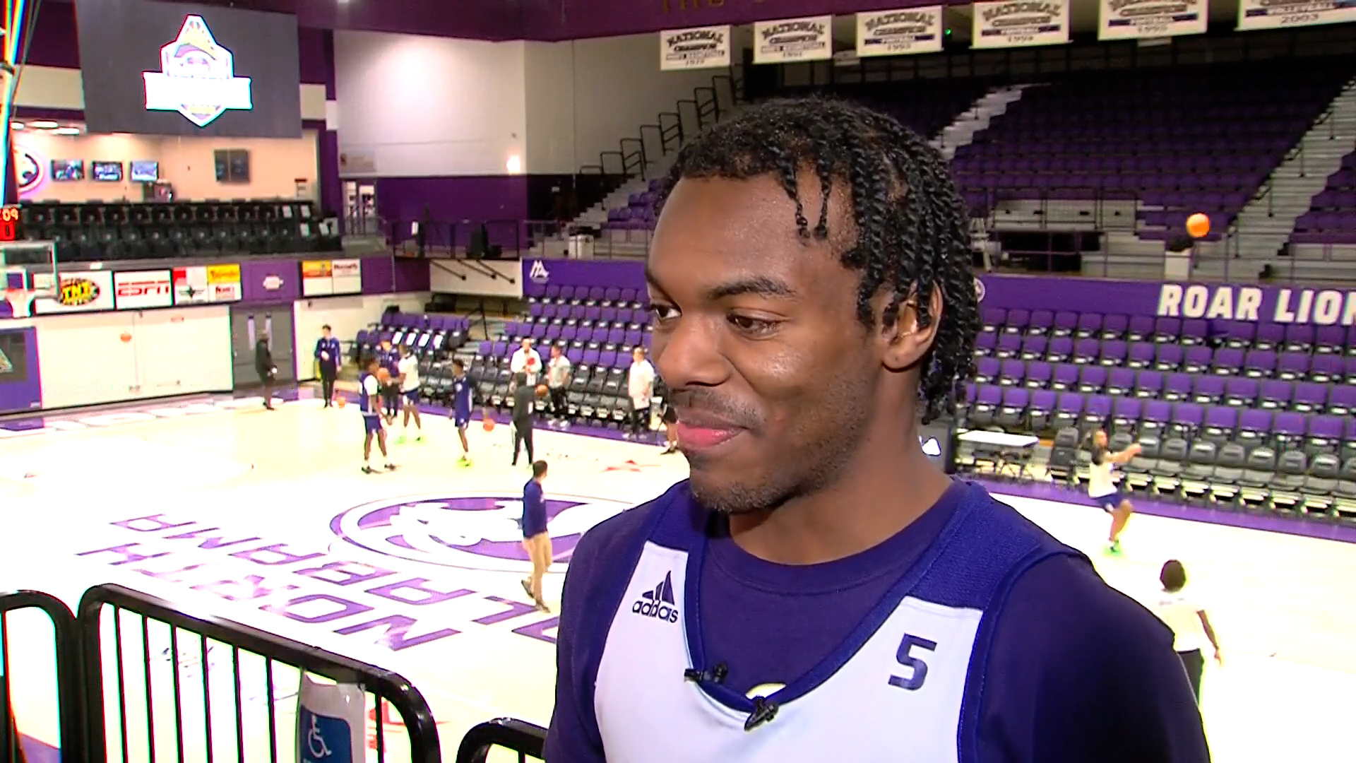 Replay: UNA Pre-game News Conference | Jacari Lane & Tony Pujols ...