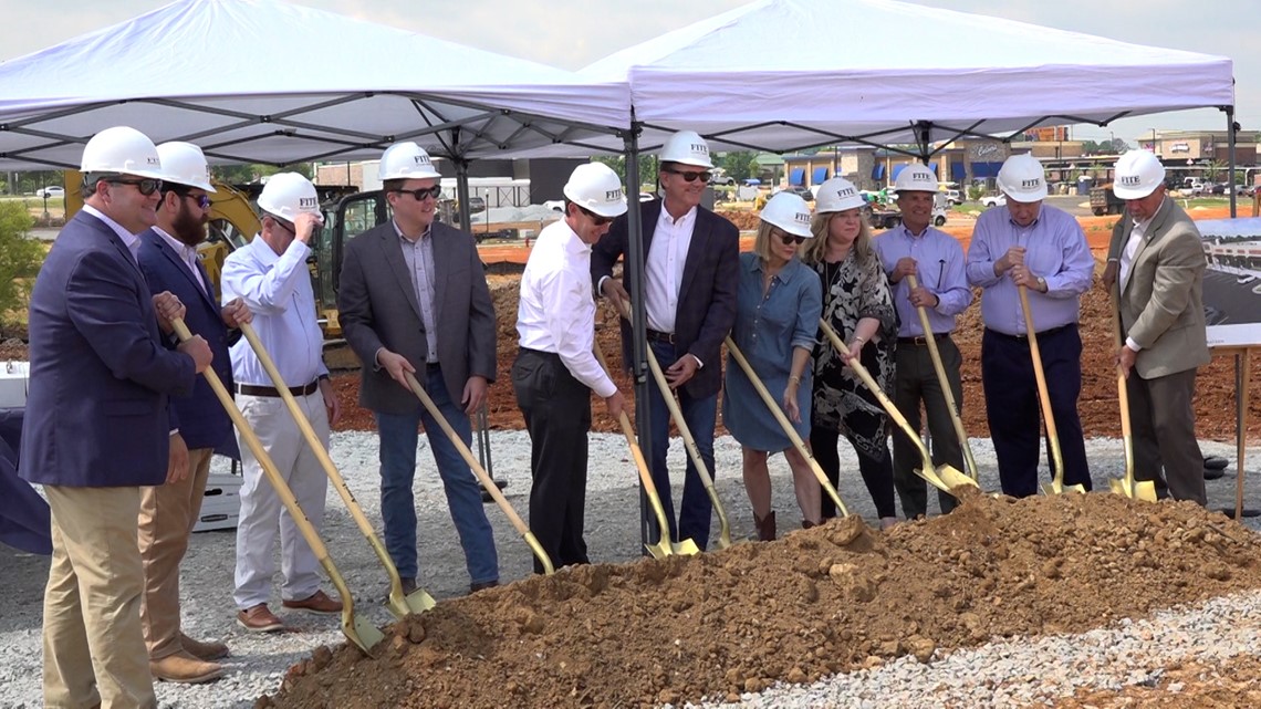 Clift Farms to add Lakeside Plaza, bringing more "southern style ...