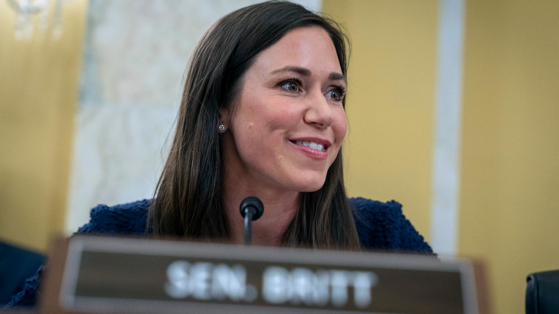Alabama Sen. Katie Britt requests no pay during shutdown ...