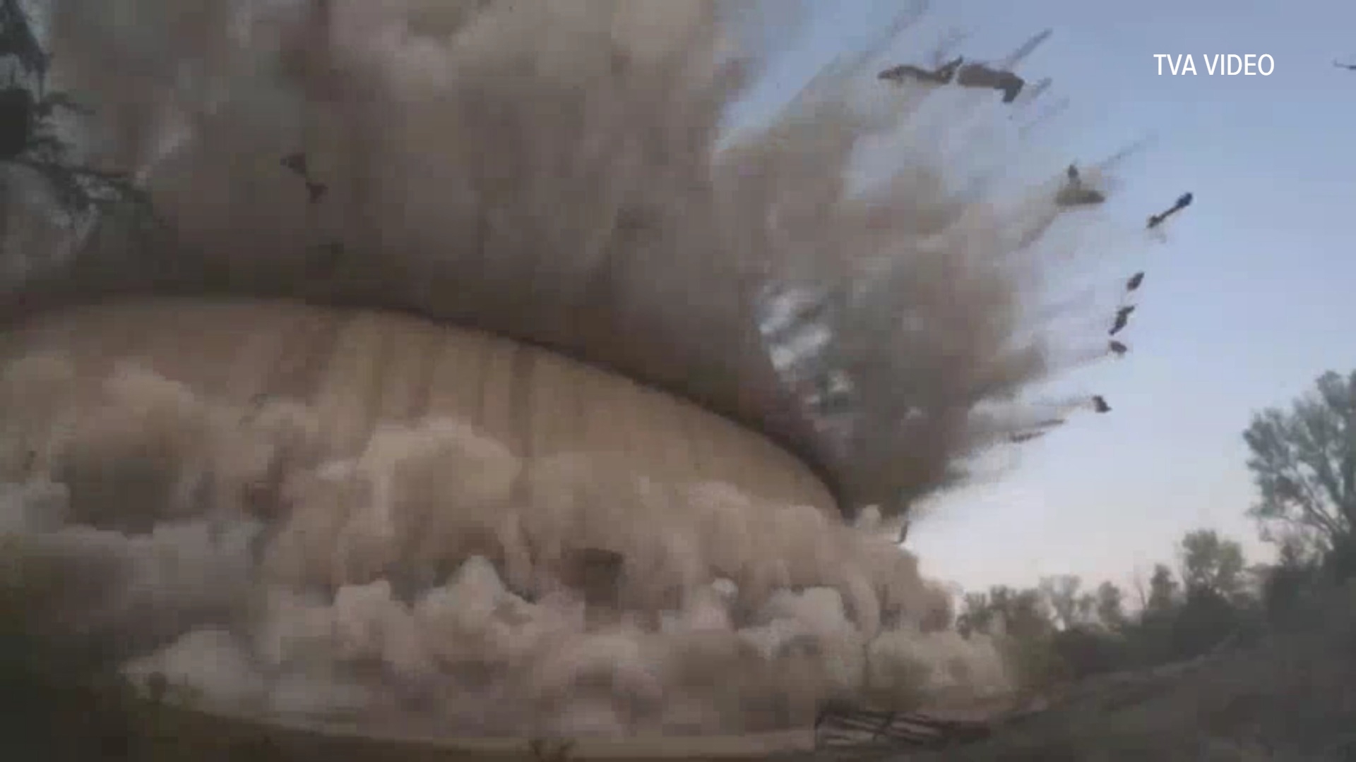 TVA Implodes 540-Foot Cooling Tower for Safety and Growth ...