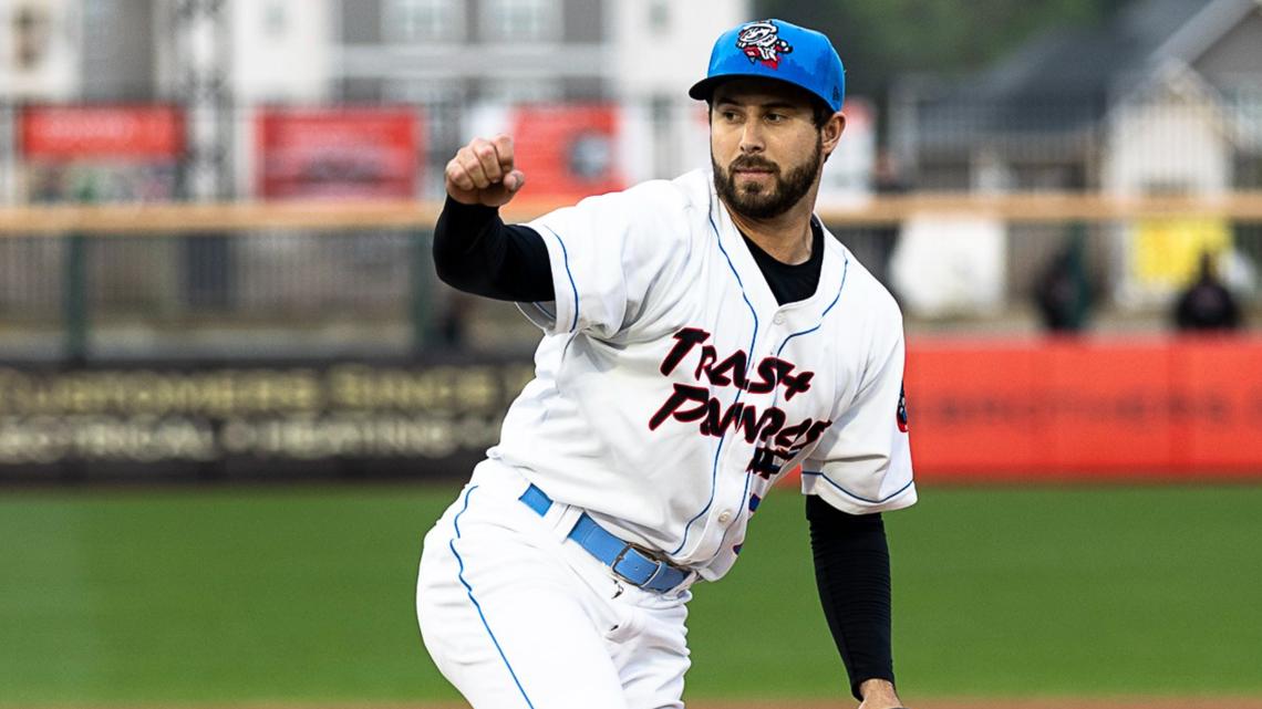 Pandas snatch another win over the Looks | rocketcitynow.com