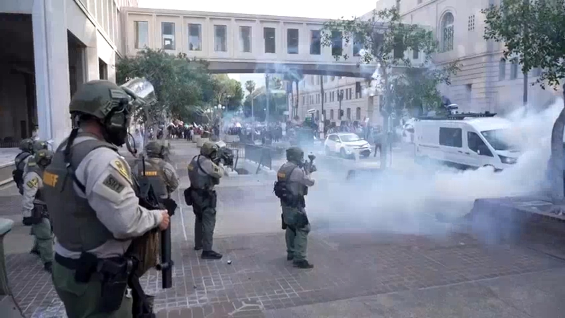 LAPD deploys mounted police and tear gas to disperse protesters ...