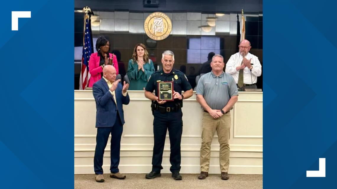 Scottsboro honors Chief Latimer’s legacy; welcomes new police chief ...