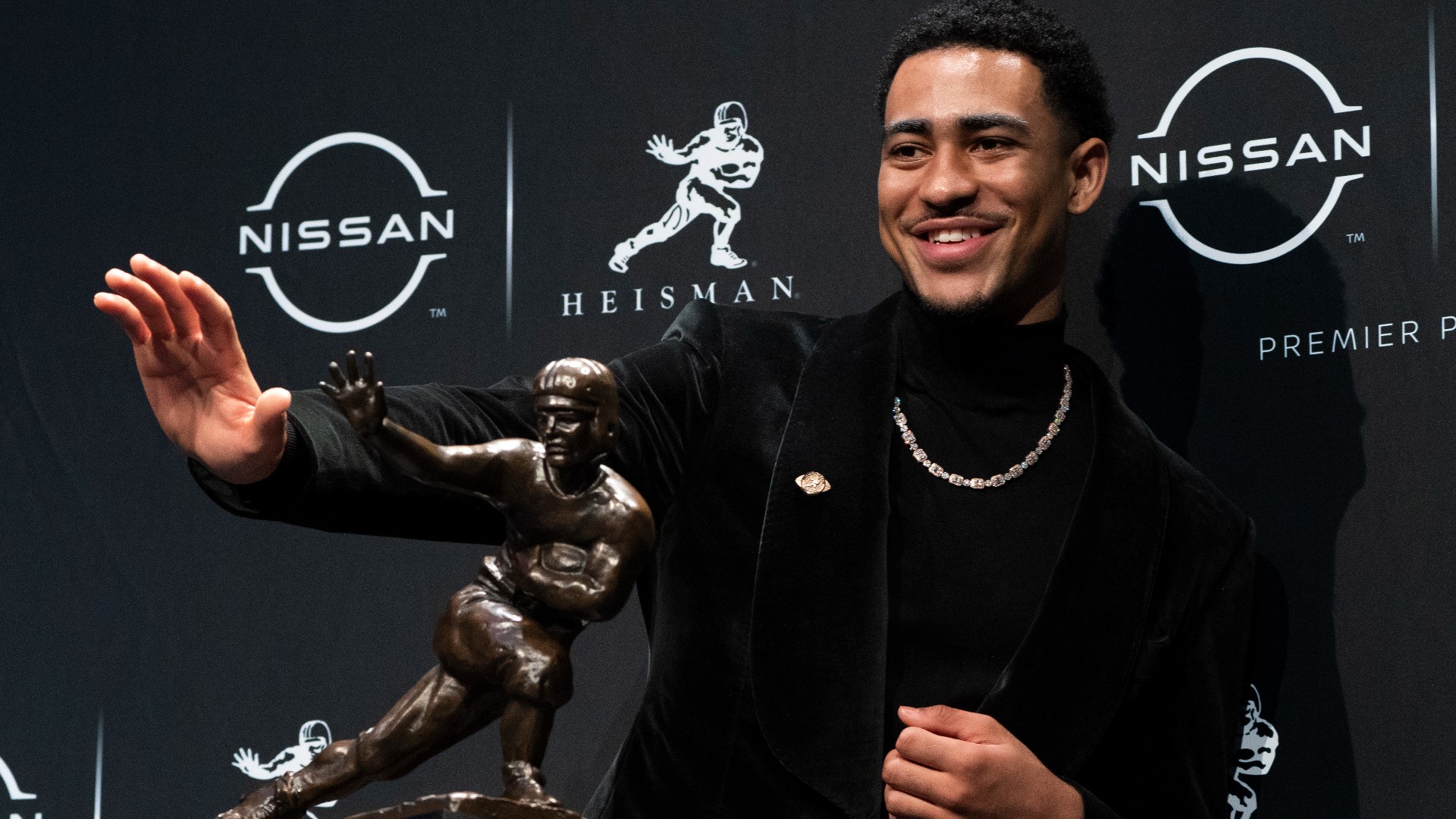 Alabama quarterback Bryce Young wins Heisman Trophy | rocketcitynow.com