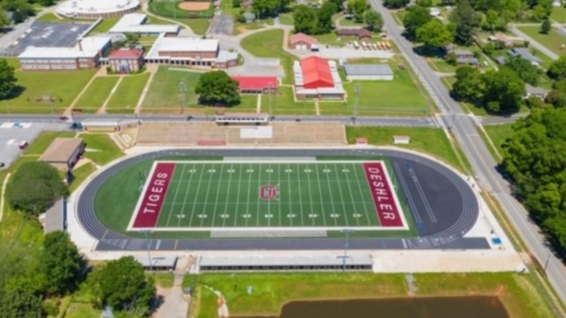 Tuscumbia officials urge halt of shared locker room fight video ...