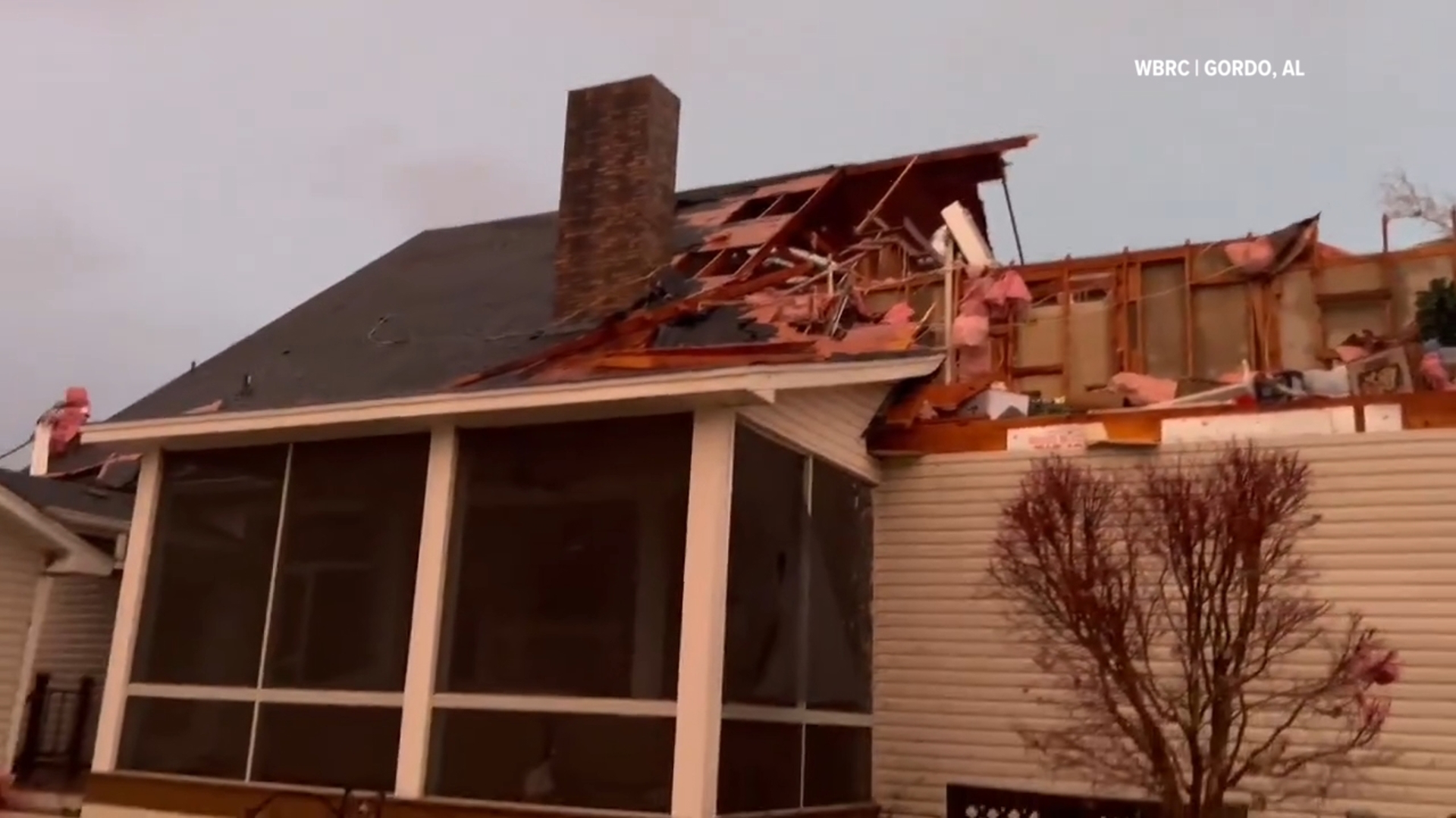 Alabama hit by deadly tornadoes; 3 dead, damage in dozens of counties ...