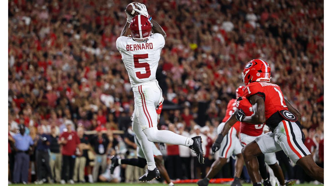 Alabama defeats Georgia 24-21 with Simpson's standout performance ...