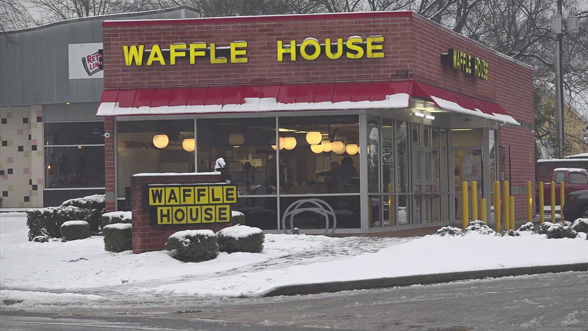 Waffle House locations in North Alabama stay open | rocketcitynow.com
