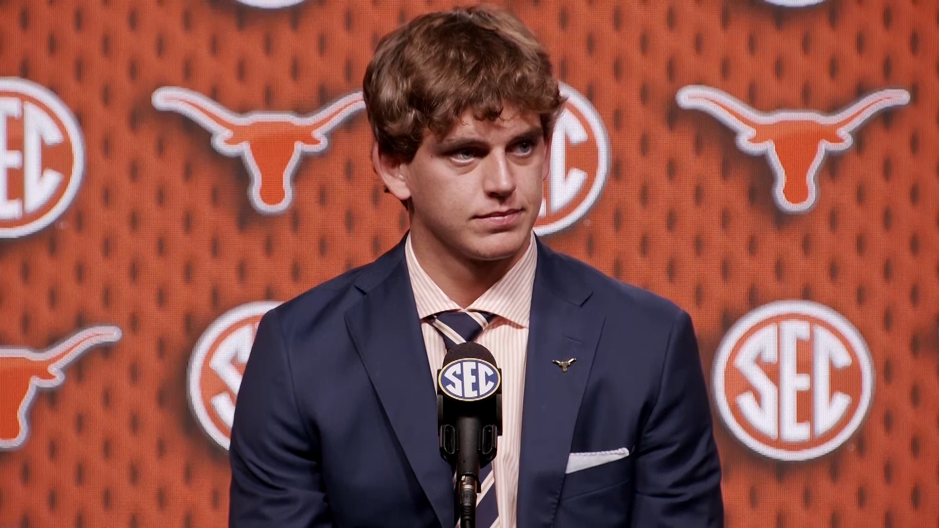 Q&A with Texas QB Arch Manning | 2025 SEC Media Days | rocketcitynow.com