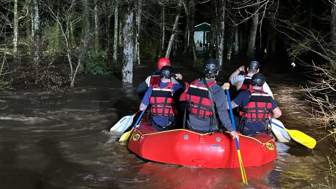 Flash floods hit northwest Tennessee Valley | rocketcitynow.com