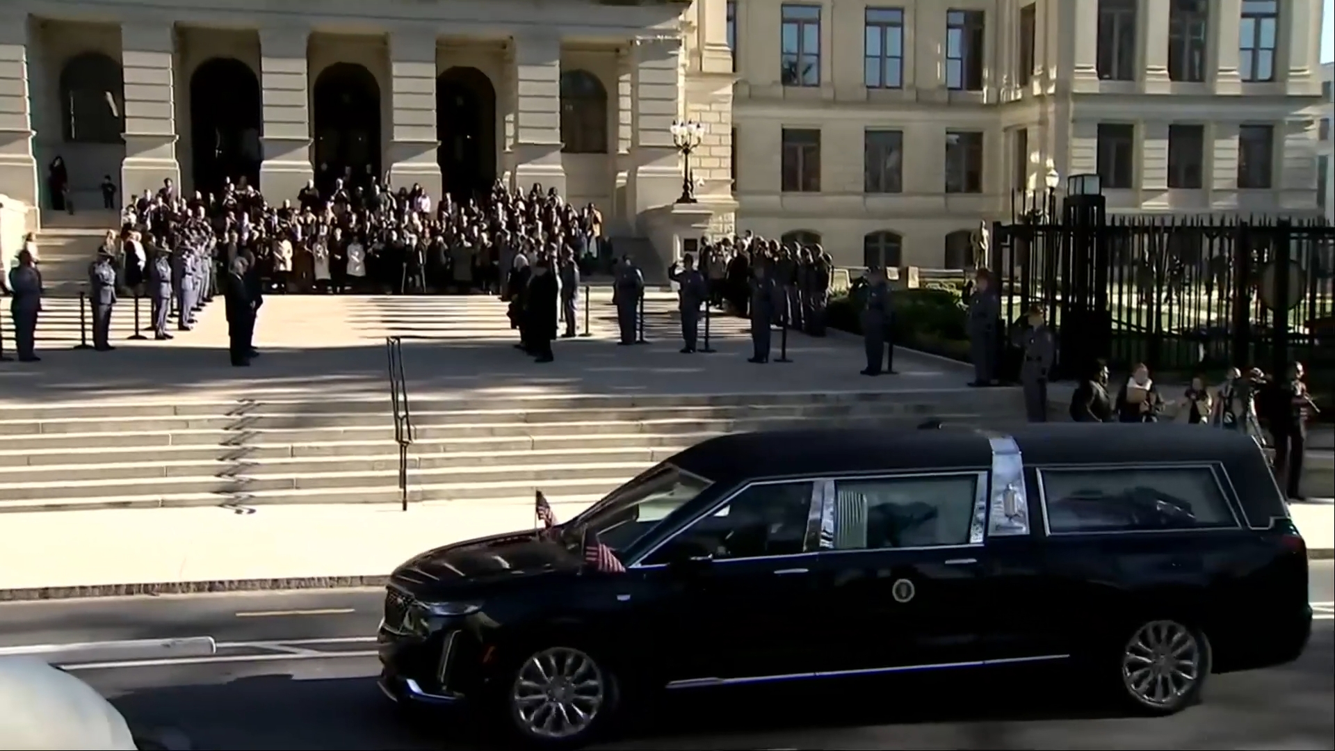 Jimmy Carter memorials begin as casket travels Georgia before repose ...