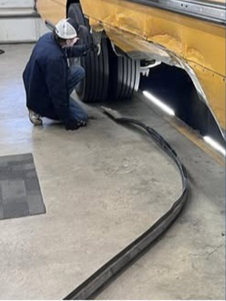 Decatur school bus suffers heavy damage in Friday accident; minimal ...