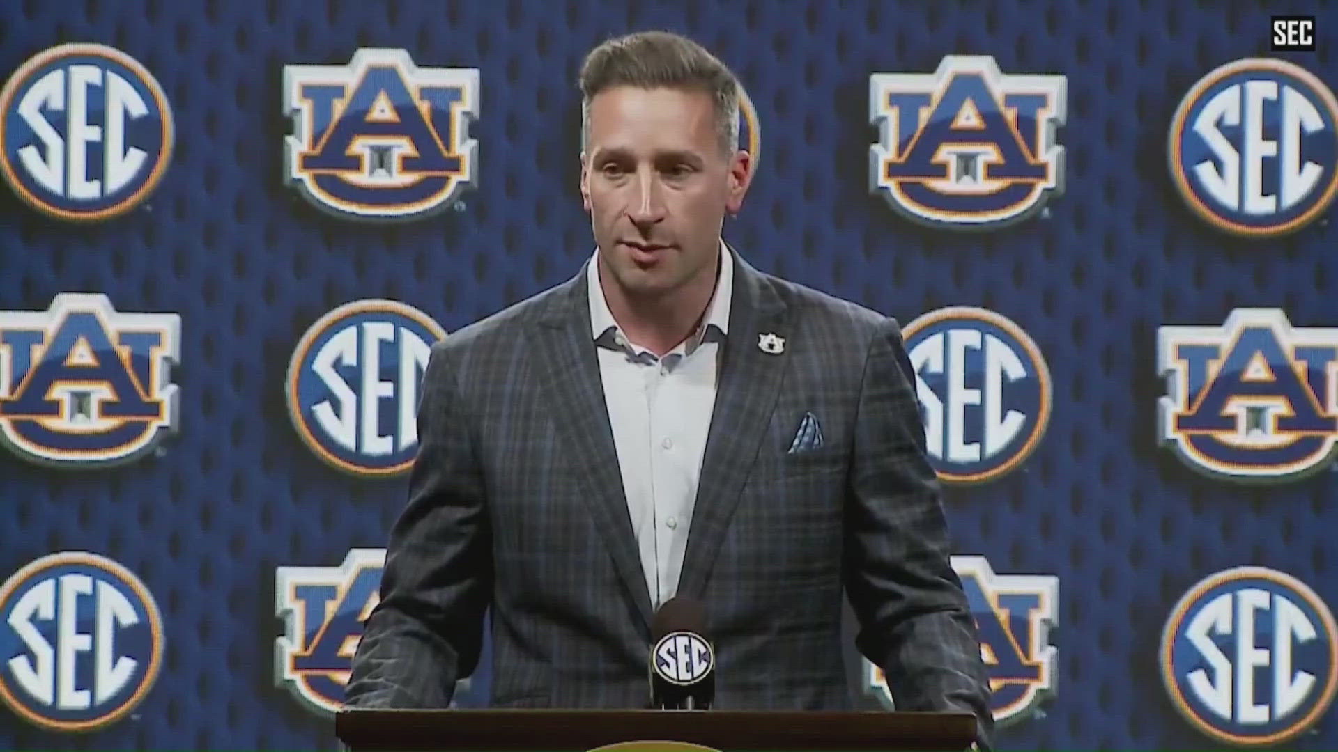 Bruce Pearl Steps Down Steven Pearl Named Auburn Men S Basketball Head